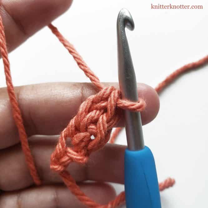Tutorial - Foundation Single Crochet - KnitterKnotter