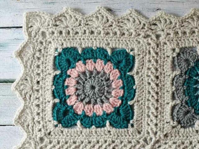 25 Crochet Borders for Blankets - KnitterKnotter