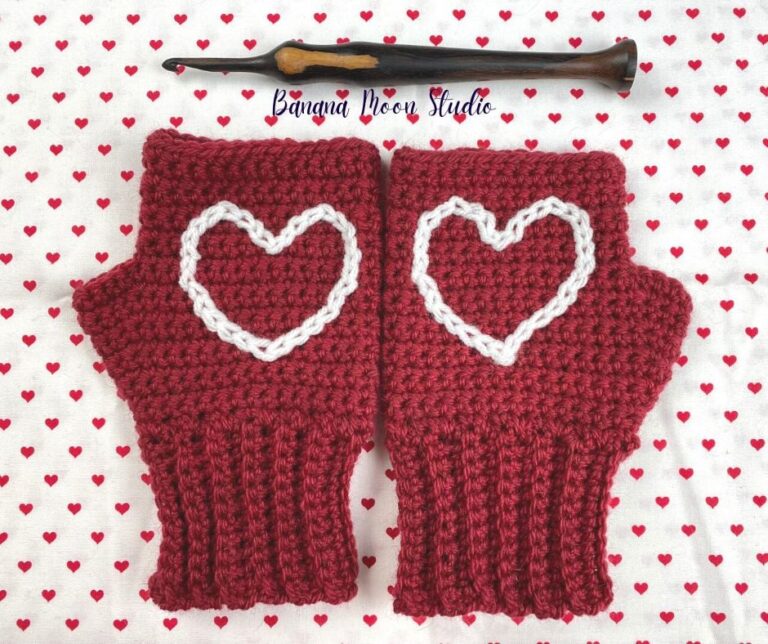 Spread The Love Crochet Pattern Ideas for Valentine's Day! - KnitterKnotter