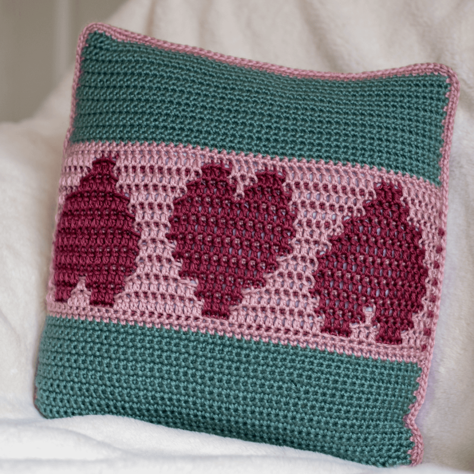 28 Free Crochet Pillow Patterns for a Modern, Cozy Home - KnitterKnotter
